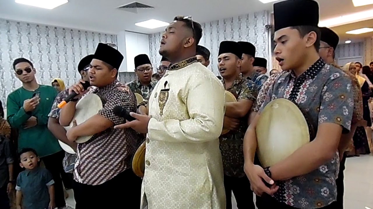 Kompang AKRAB - Selawat (FAVE) 301218 - YouTube