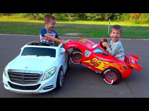 Funny Kids Ride On Cars / Children Pretend Car Accident / Kidscoco Club Family Fun Videos