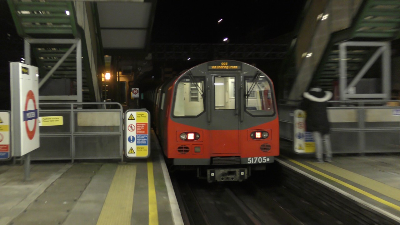 Northern Line 1995TS 51609 Departing Morden - YouTube