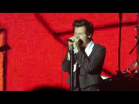 Meet me in the Hallway [chorus] -Harry Styles (PD, 31/03/18)