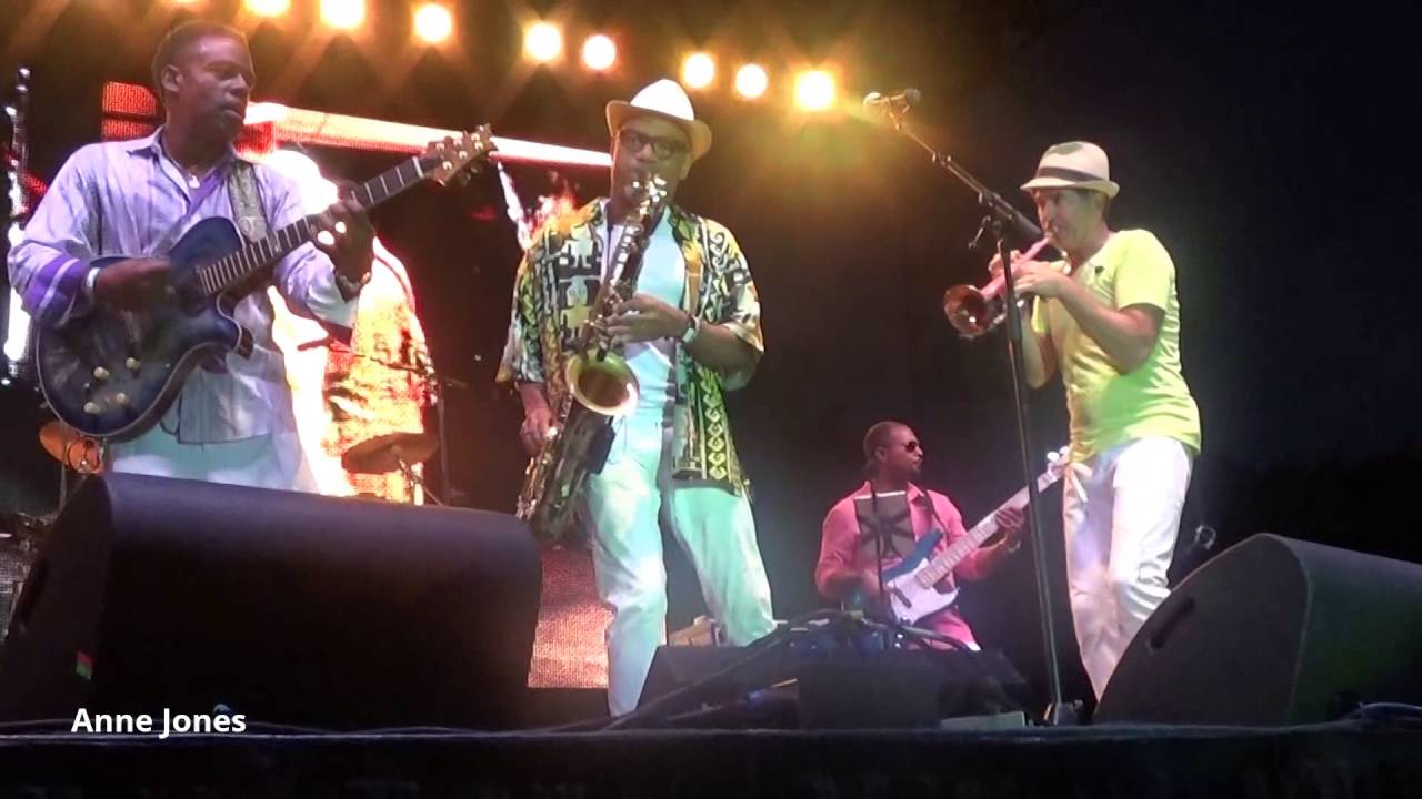 BWB-Shake Your Body Down to the Ground (LIVE 8/13/16) - YouTube
