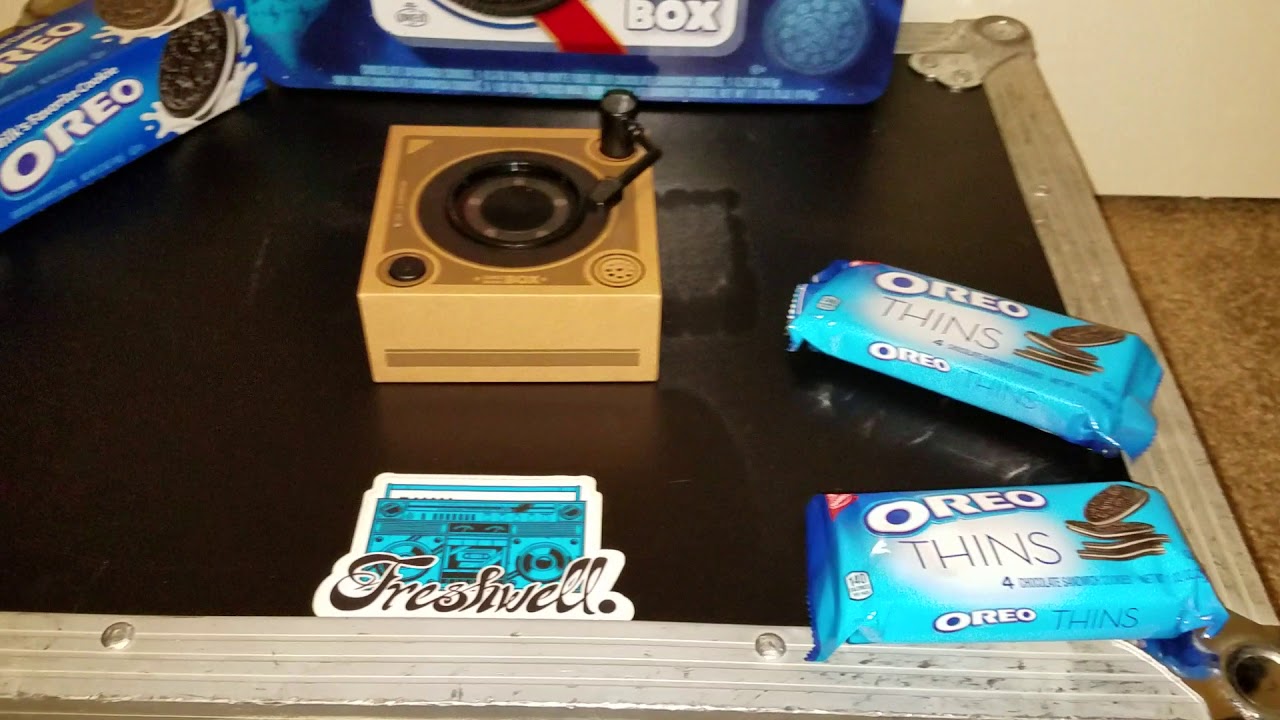Oreo Turntable! - YouTube
