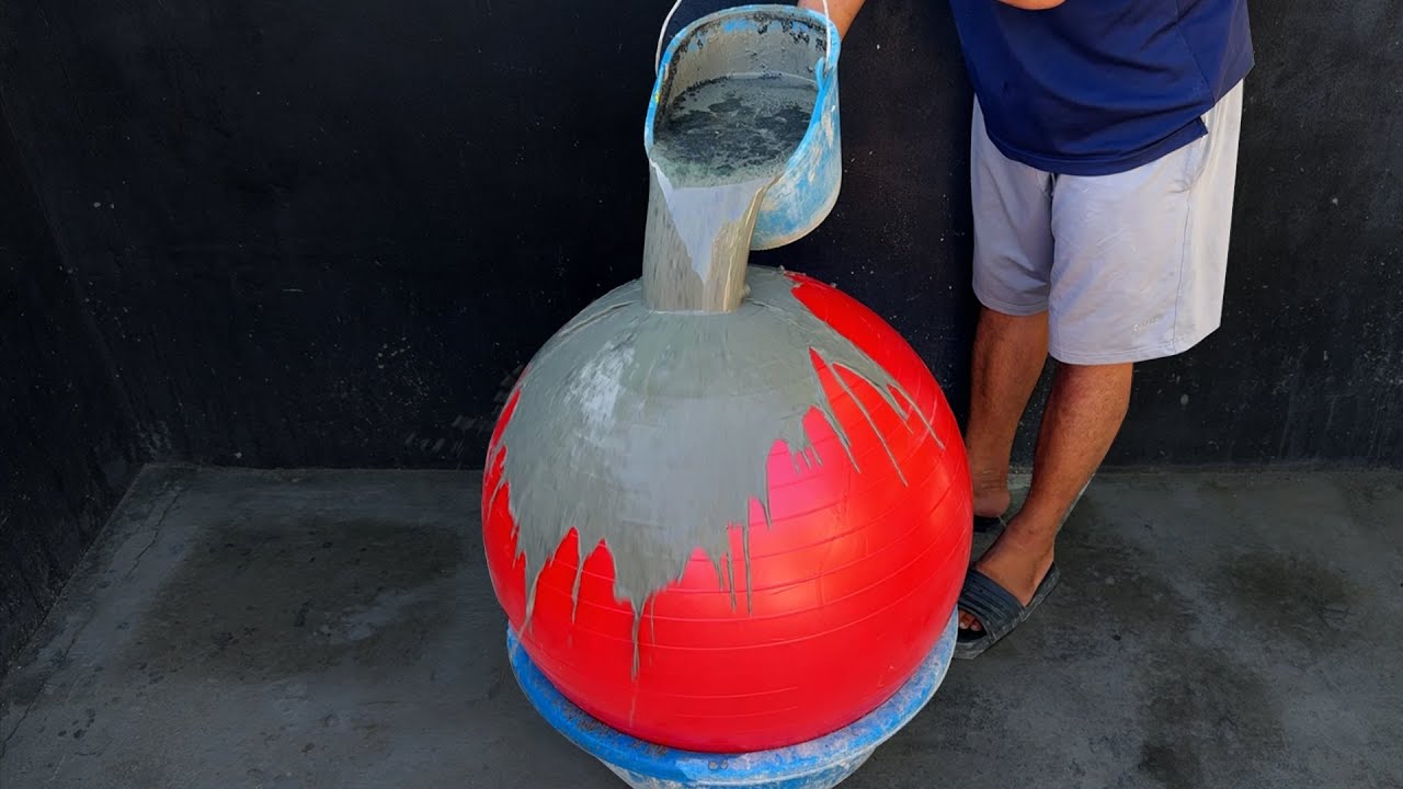Crafts with cement and plastic ball / cool and beautiful garden cement ...