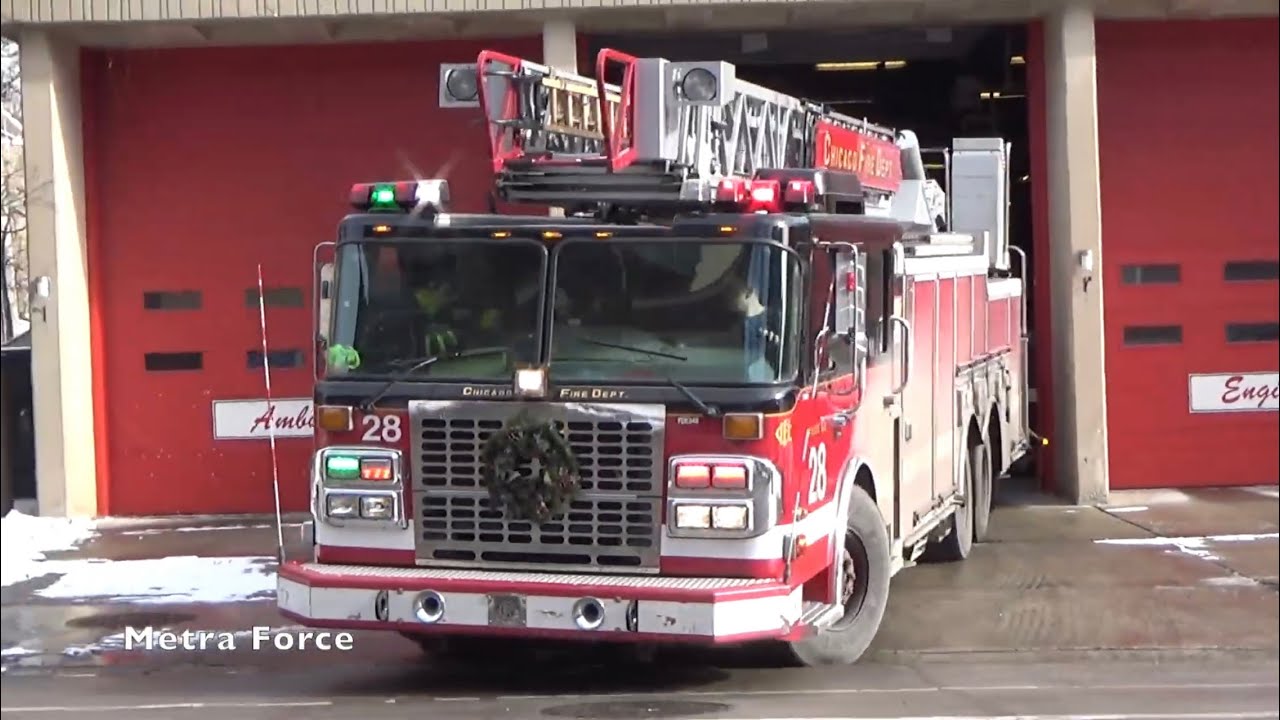 *FIRE* Chicago Fire Dept Truck 28 Responding - YouTube