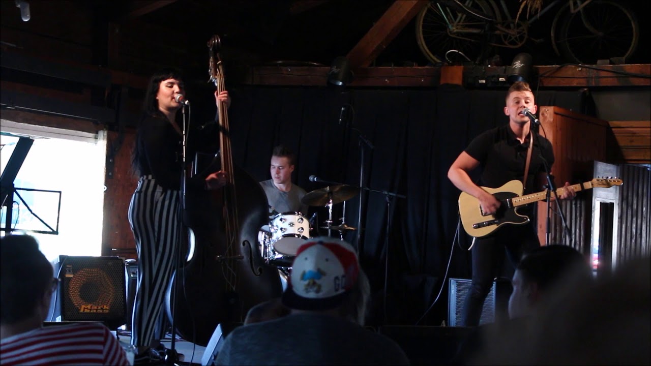 Relax Trio @ Pori - YouTube