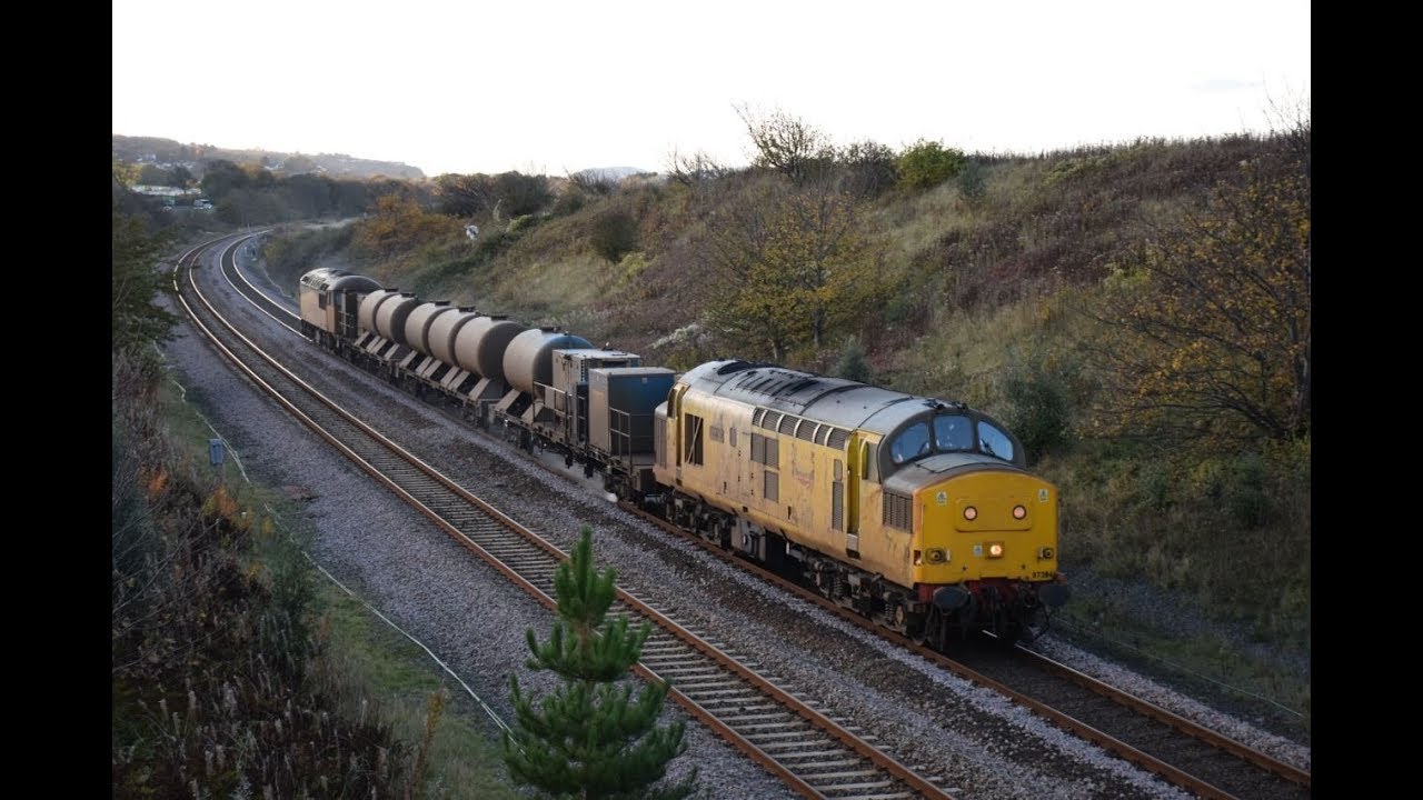 #67: [3S71] Colas Rail Class 56087 & Network Rail Class 97304 pass LLJ ...