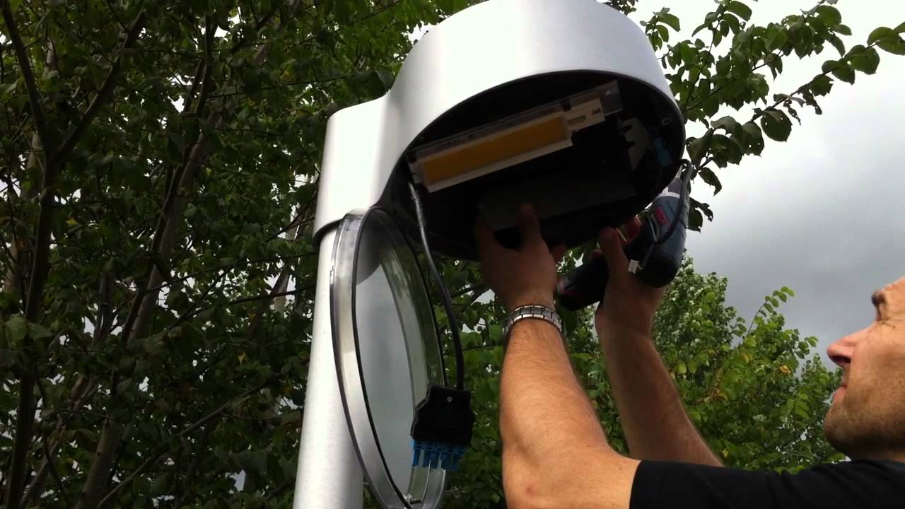 Focus Lighting Nyx 330 LED Driver - YouTube