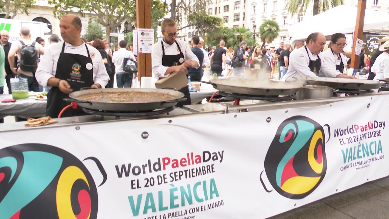 Valencia celebra el 'World Paella Day' - YouTube
