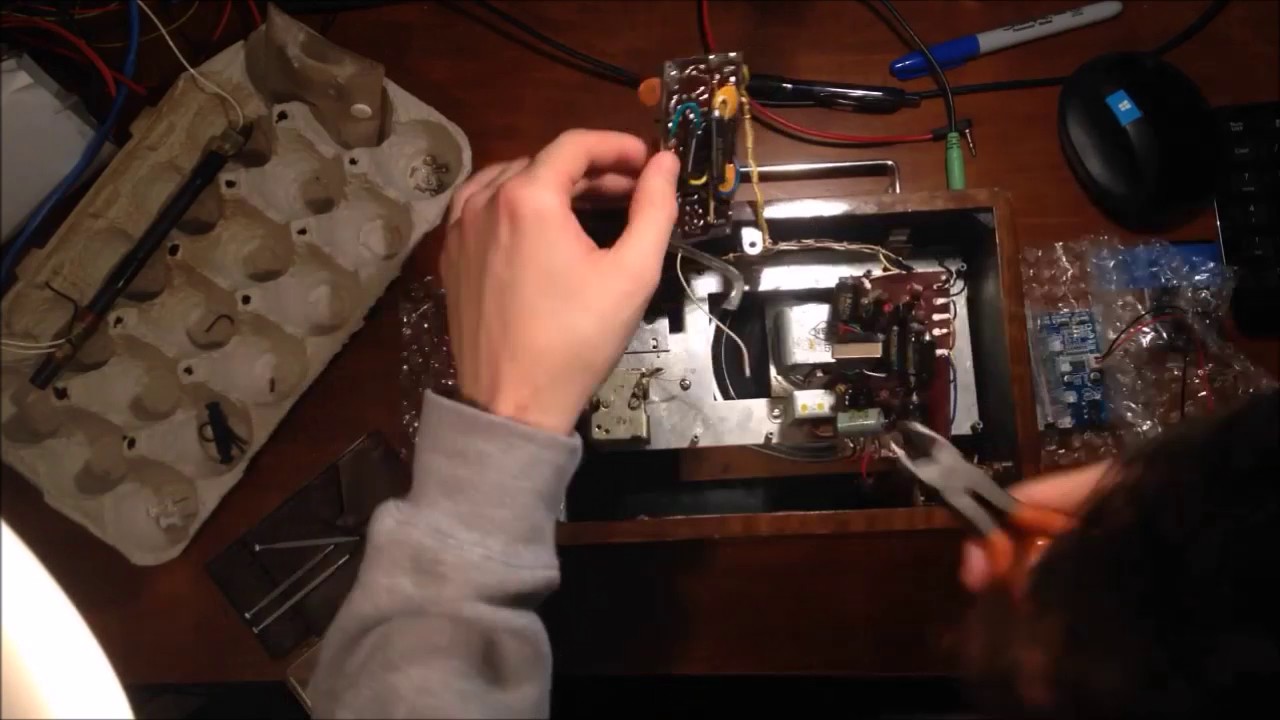Retro BT: Transistor Radio Bluetooth Conversion - Disassembly Process ...