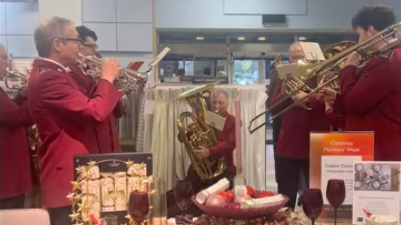 Hendon Salvation Army Band’s Christmas Carols - YouTube