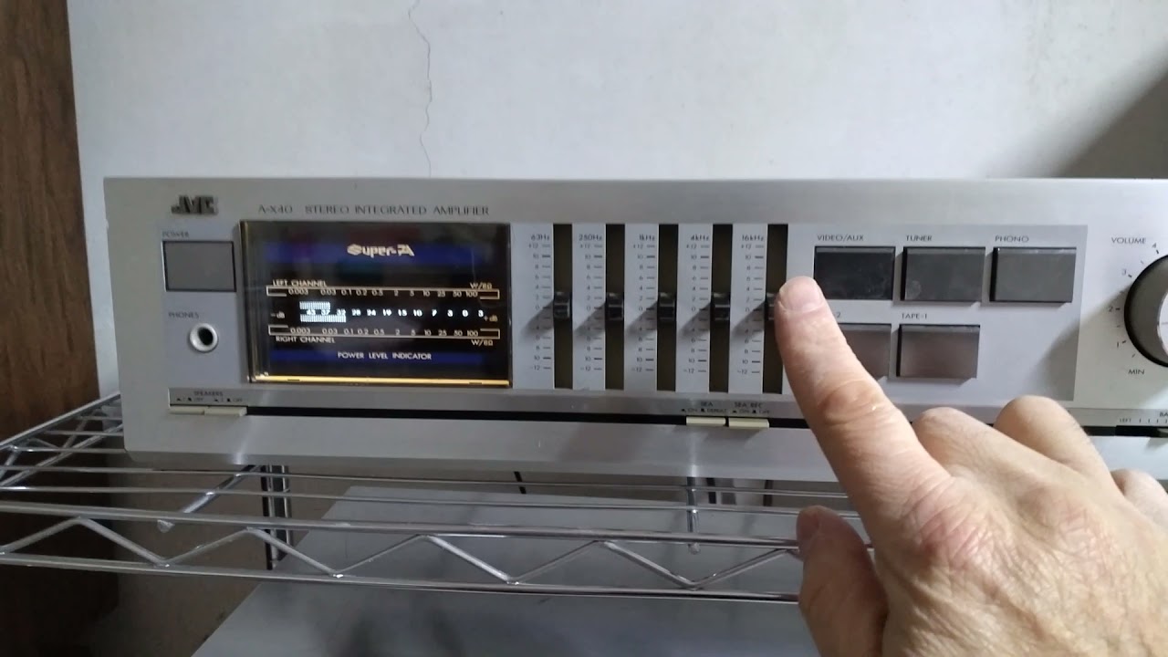 HI FI vintage, Casse Ess Tempest 8, Amplificatore JVC AX 40, CD Marantz ...