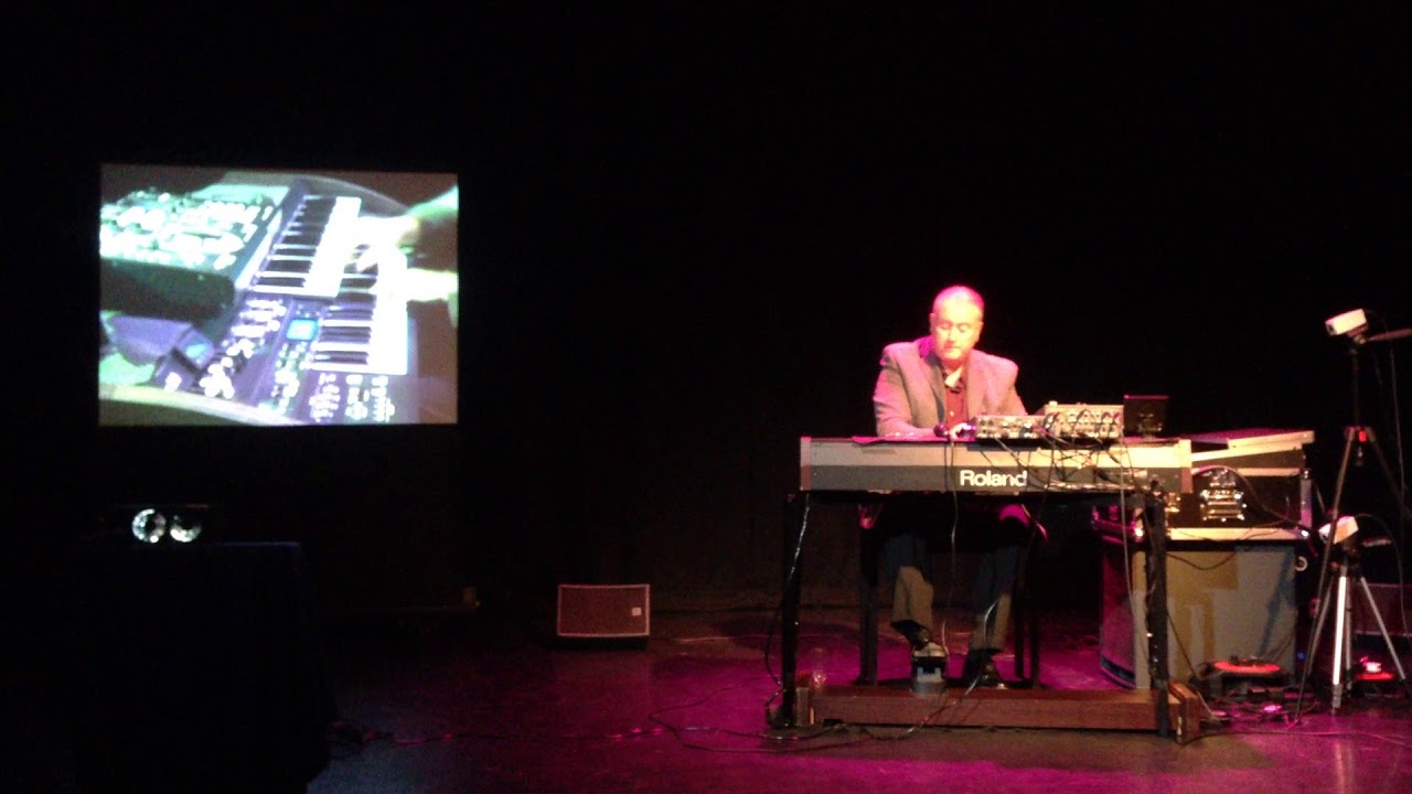Besame Mucho & more, David Thomas, Nottingham Organ Society - YouTube