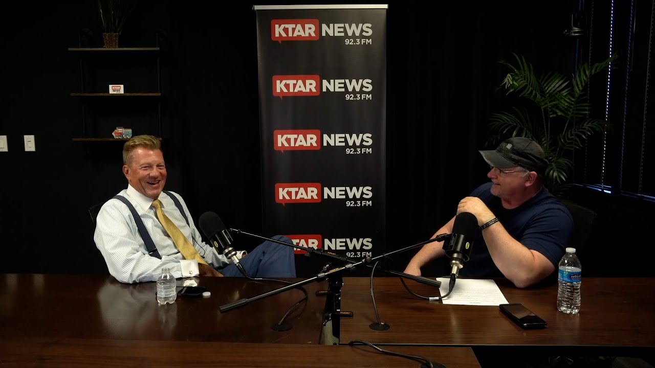 Amazing Arizonans: Fox 10 Phoenix anchor John Hook discusses his biggest news stories - YouTube