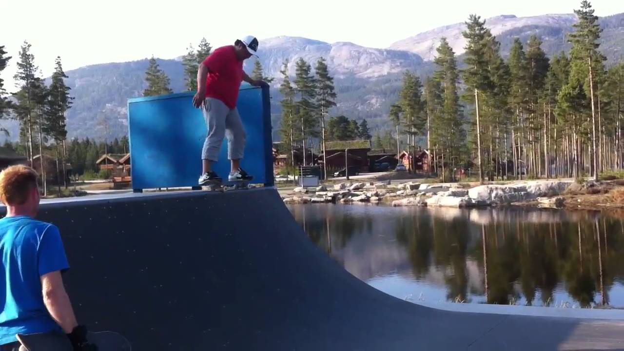 Jonathan skater etter 20år - YouTube