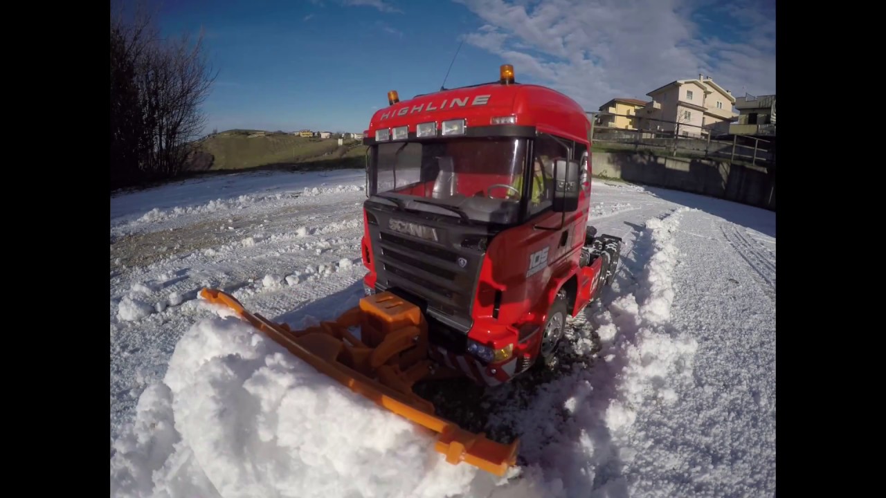 Scania 6x6 with snow plow - YouTube