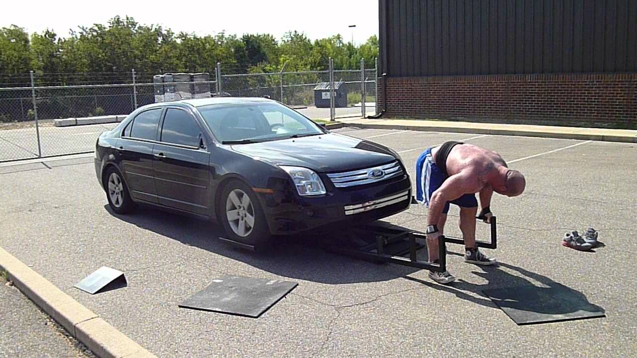 Sam Byrd heavy car deadlift. - YouTube