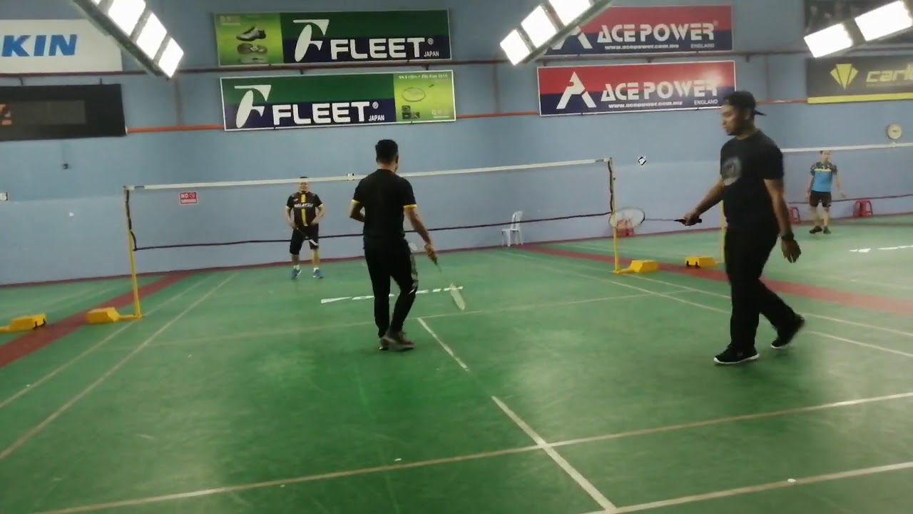 Kelab Badminton SKBUD4 - YouTube