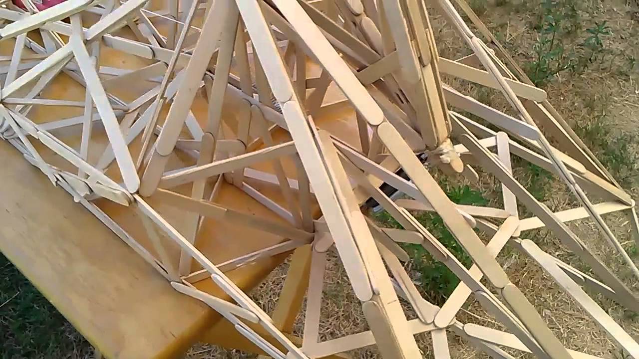 Automatic Catapult ( popsicle sticks ) - YouTube