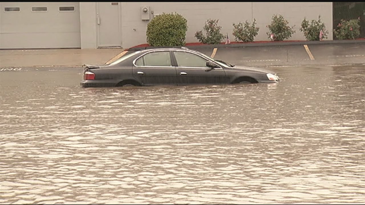 Heavy rain caused street flooding in West Springfield - YouTube