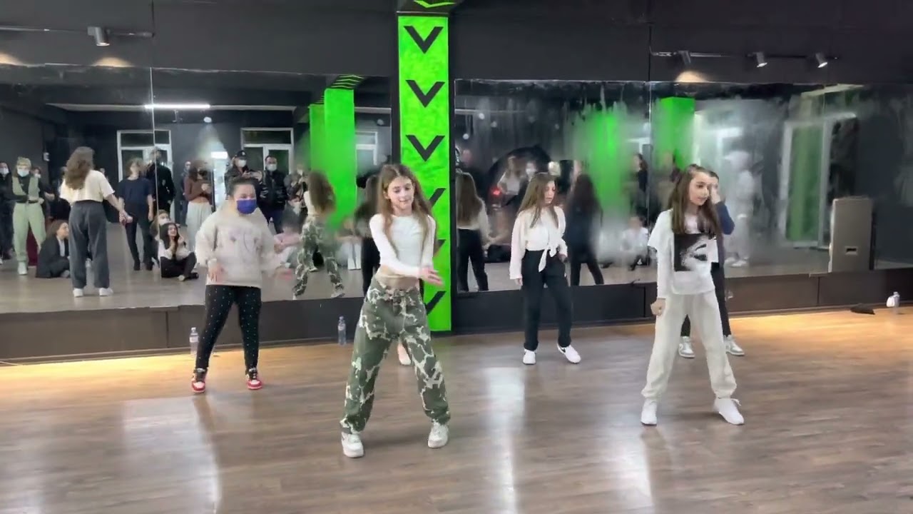 ელენე სურმანიძის კლასი💫twincity gogoebi 🥰 - YouTube