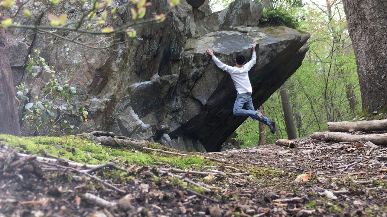 Hooes Road Bouldering - Purple People Eaters - YouTube