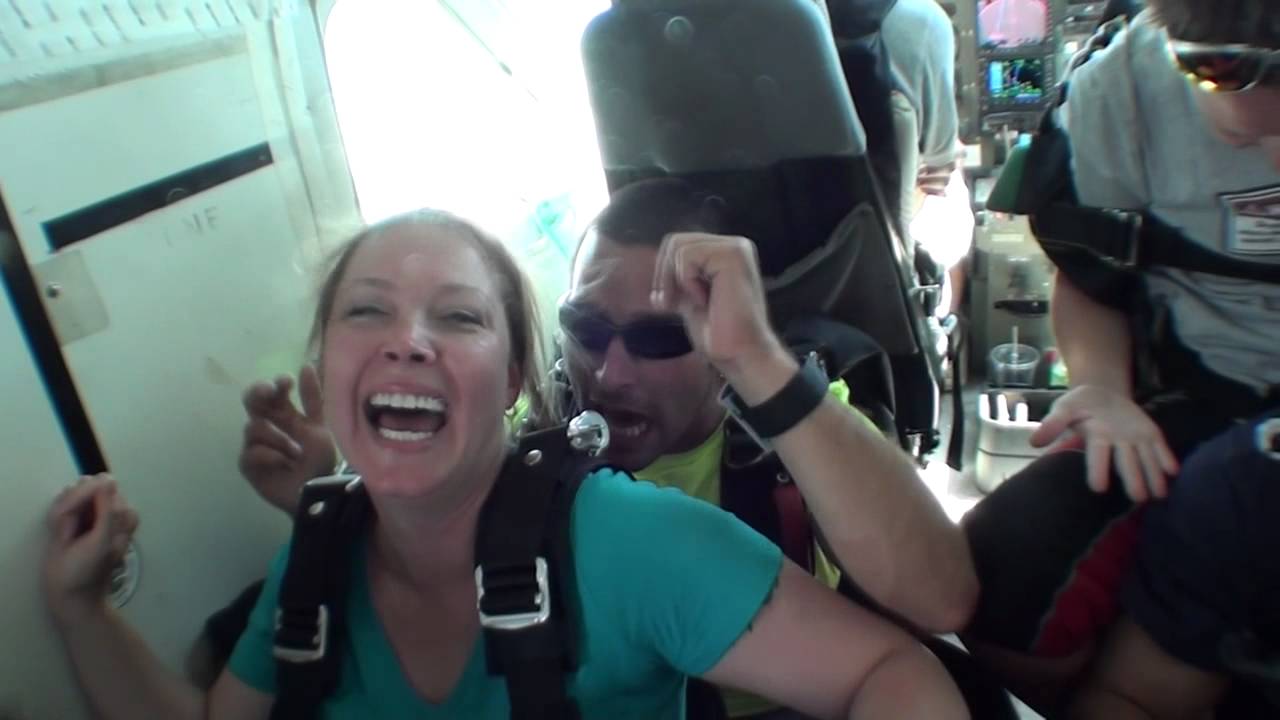 Angela Newkirk's Tandem skydive! - YouTube