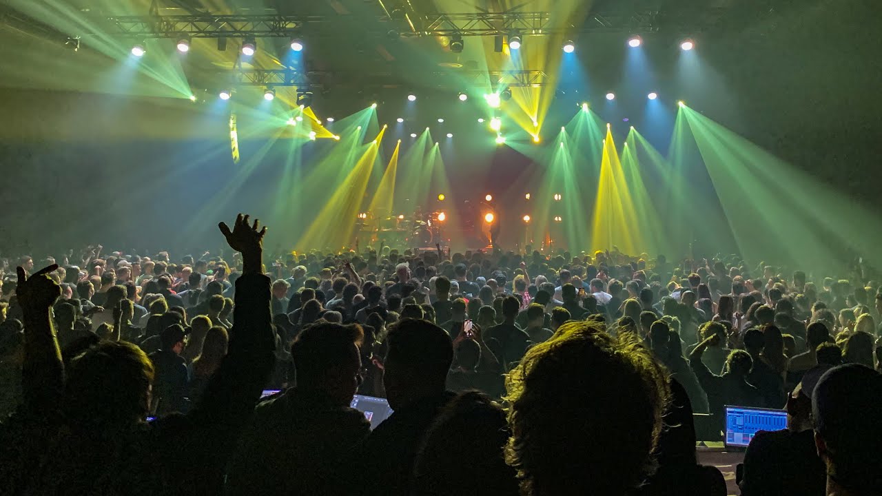 Bob Moses concert collage clips from Toronto concert at History - YouTube