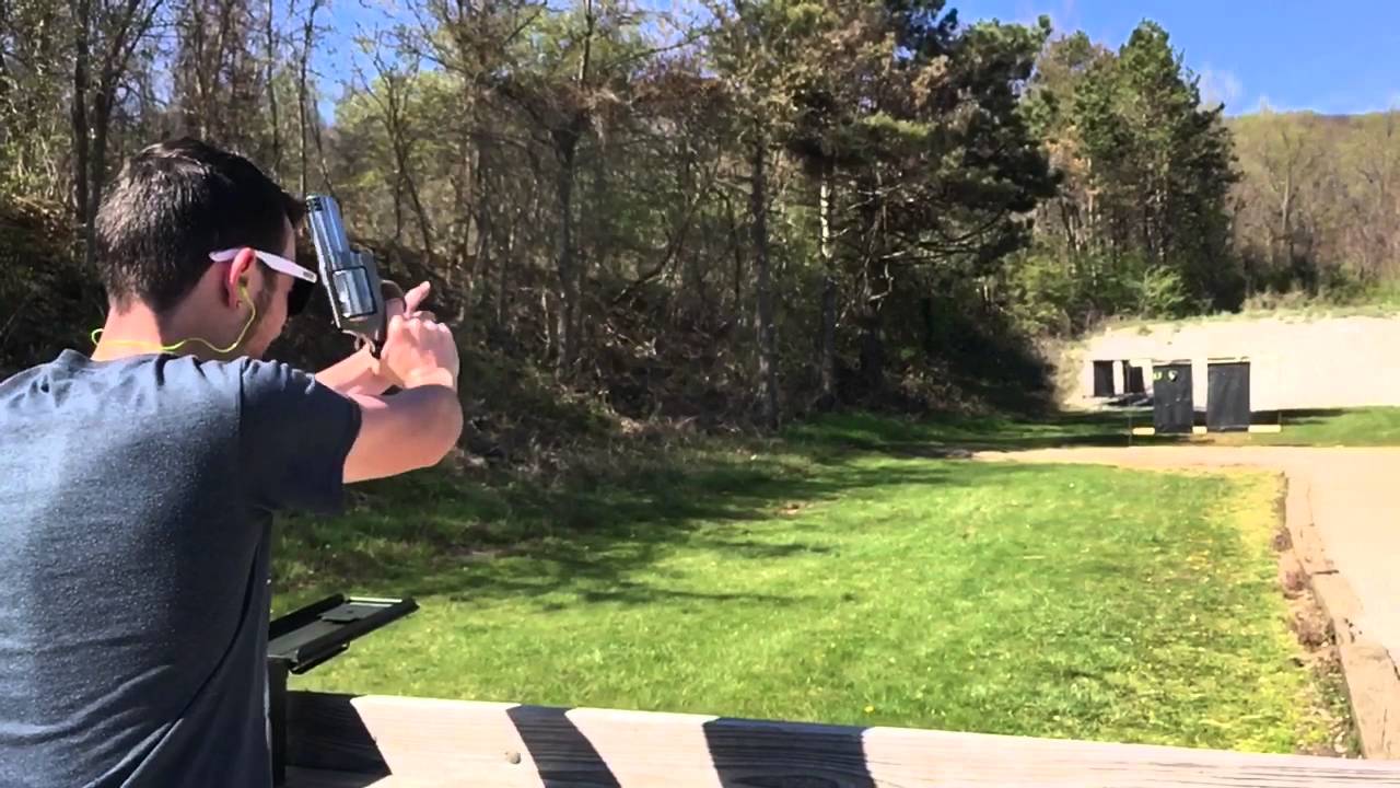 Shooting- Smith & Wesson 500 magnum .50 caliber. (The backpack cannon ...