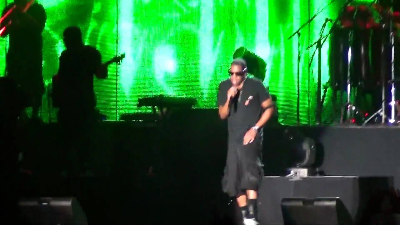 Beware of the Boys (by Punjabi MC) - Jay-z @ Bonnaroo 2010 (HD) - YouTube