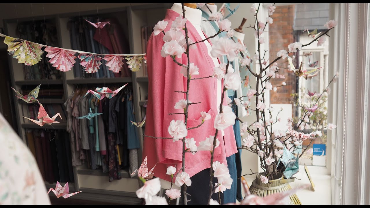 Spring Window Displays For Retail Stores