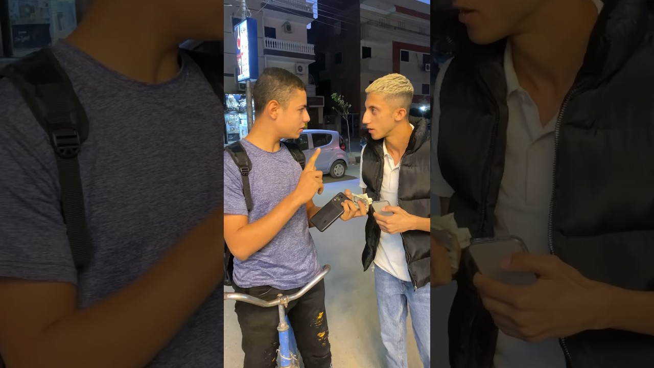 احمد تفاحه بيوزع موبيلات 😳 Youtube