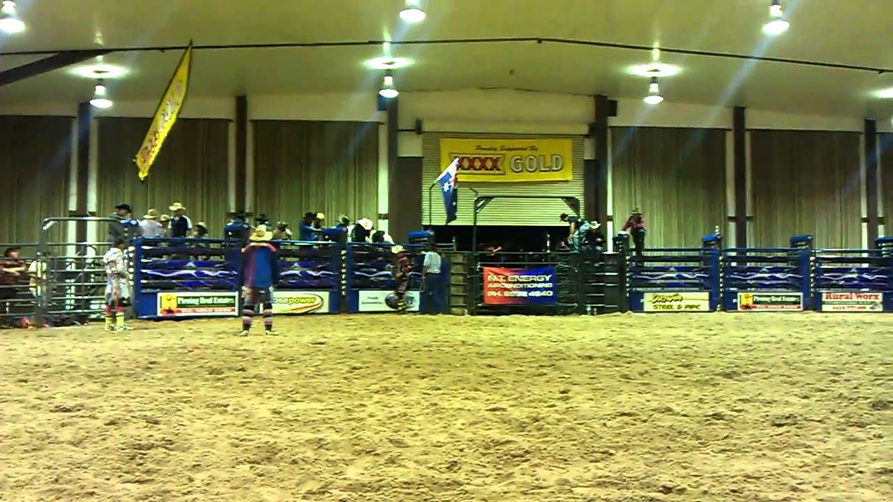 Darwin rodeo Australia day - YouTube