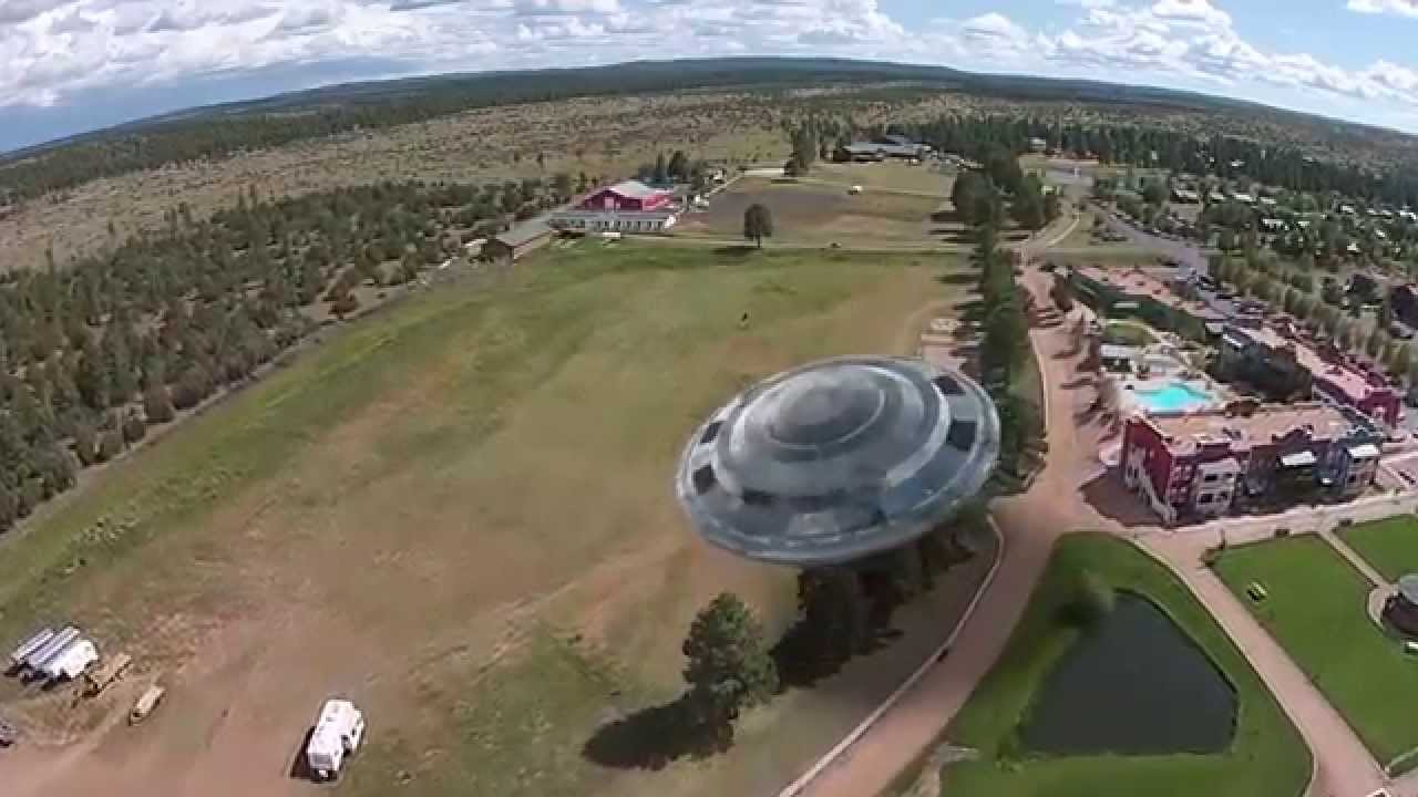 UFO at Bison Ranch - YouTube