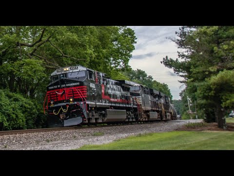 NS 4822 LEADS NS 32n With NS 8107, 8122, UP 2685, And NS 4466 Flying Through Delphi, Indiana ...