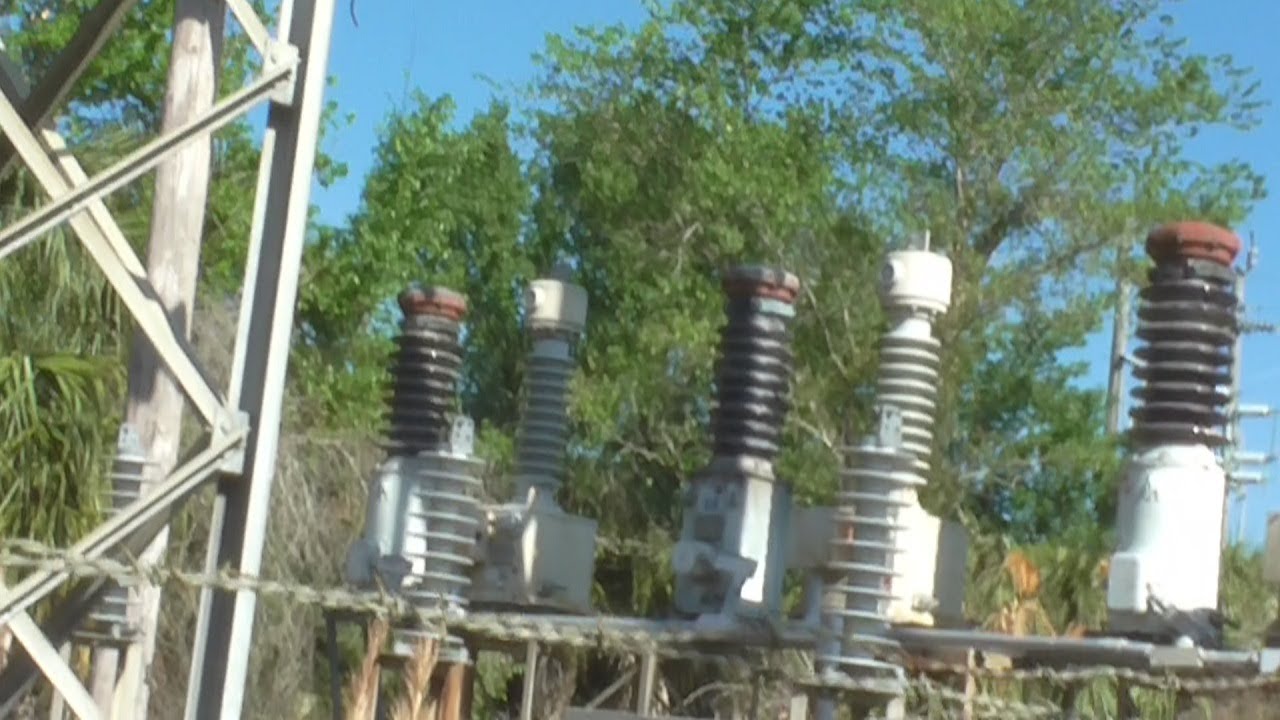 Abandoned Electric Substation In The Middle Of Nowhere. - YouTube