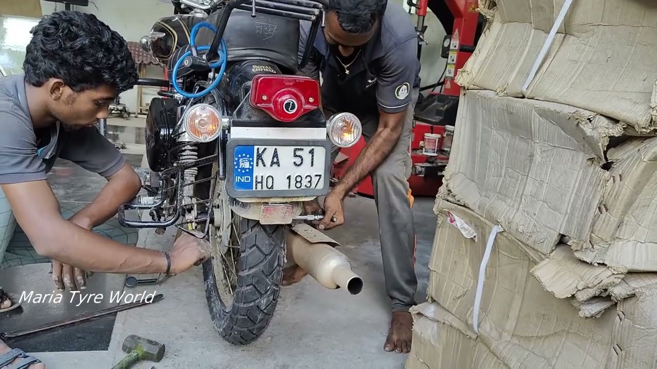 Fitting Ralco 110/90-19 on RE Standard| Broad Tyre RE Electra Standard ...