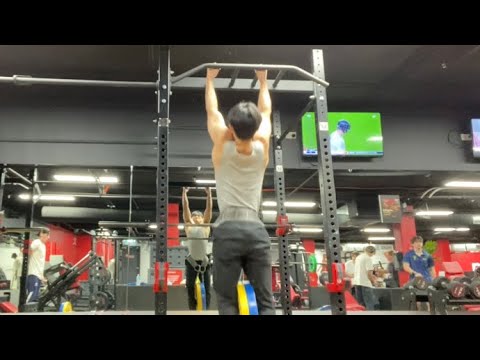 Day 234: Heavy pull ups - YouTube