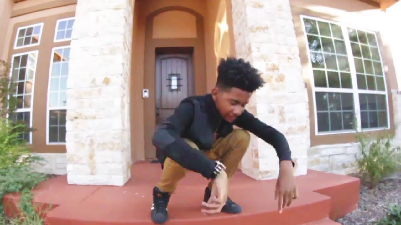 LIL SWERVE (GET TO THE PAPER) music Video - YouTube