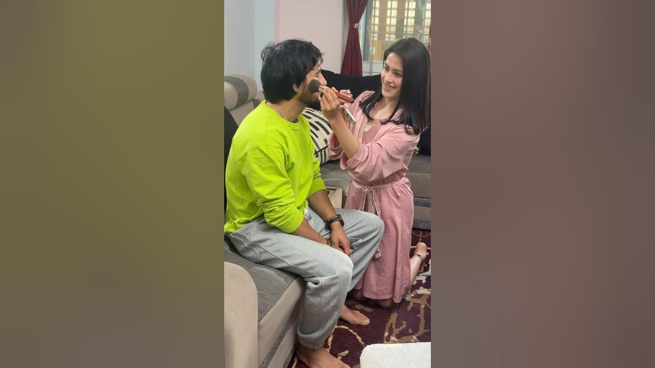 नायक रमेश चन्दको मेकअप गर्दै नायीका दिप्शा कार्की | Shooting BTS | Ramesh Chand, Dipsha Karki ...