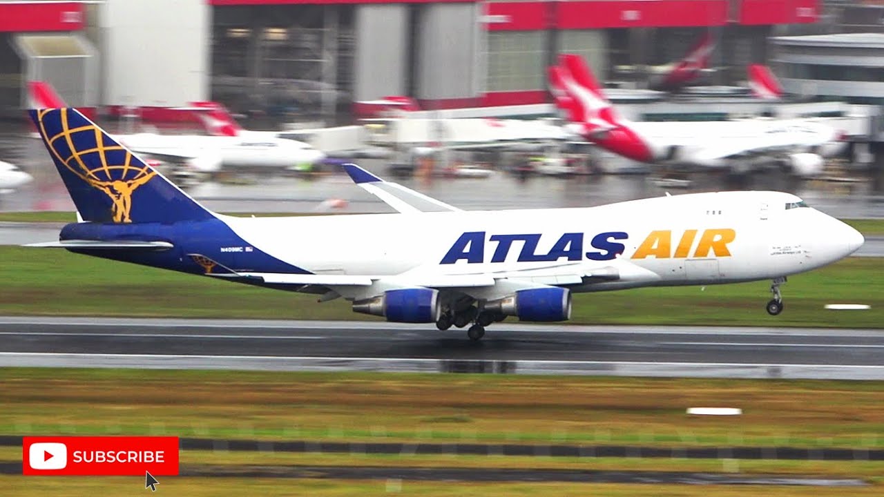 How Great Pilots Land 747's on Windy Days! Boeing 747 Plane Spotting ...