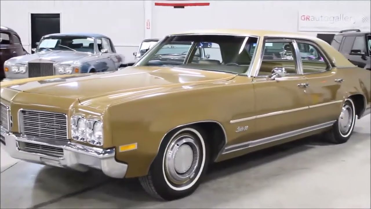 1970 Oldsmoible Delta 88 - YouTube