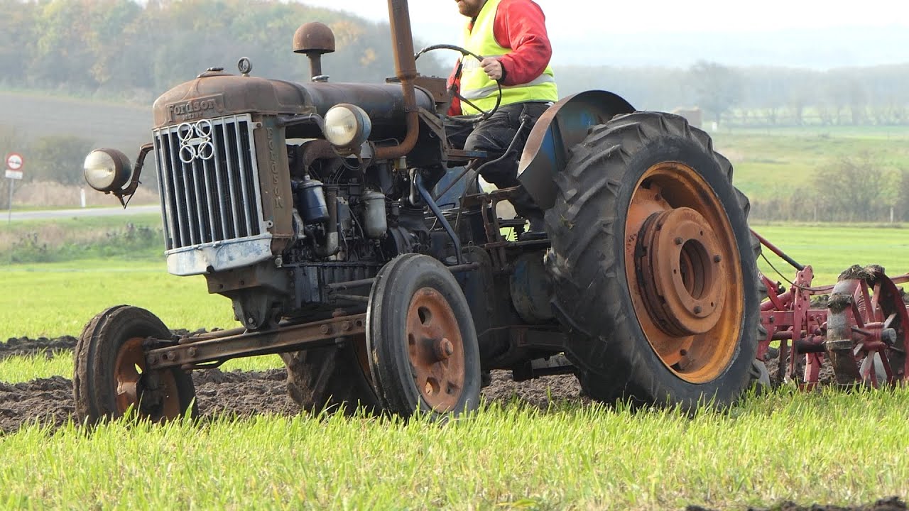 Fordson Major on duty in the field ploughing w/ 2-Furrow Plough ...