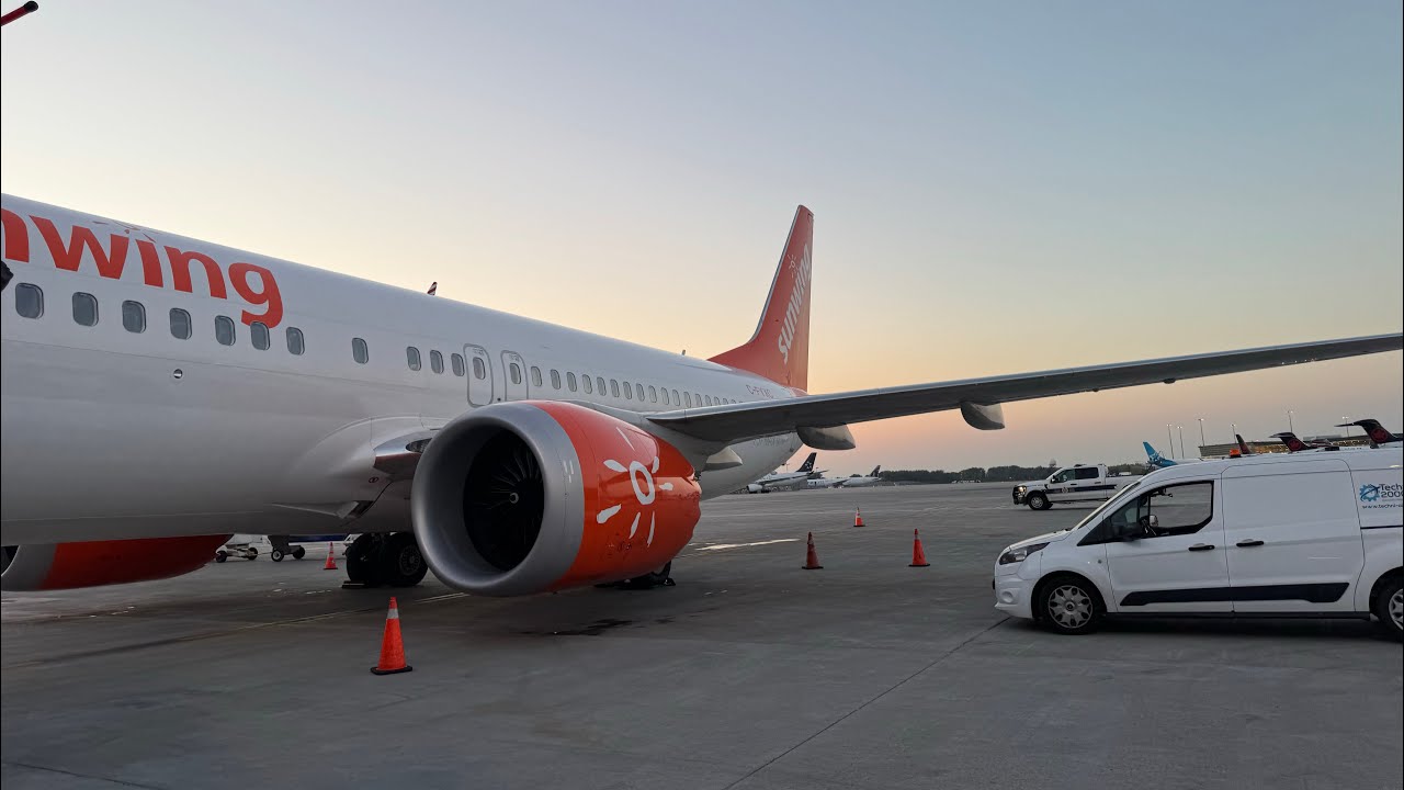 TRIP REPORT | Sunwing Airlines Boeing 737 MAX 8 | Elite Plus | Montego ...