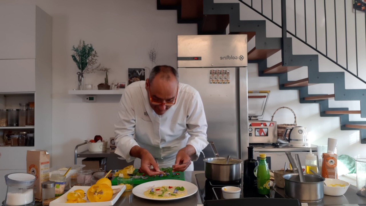 In cucina con Simone Salvini: Risotto all'italiana ai peperoni gialli e ...