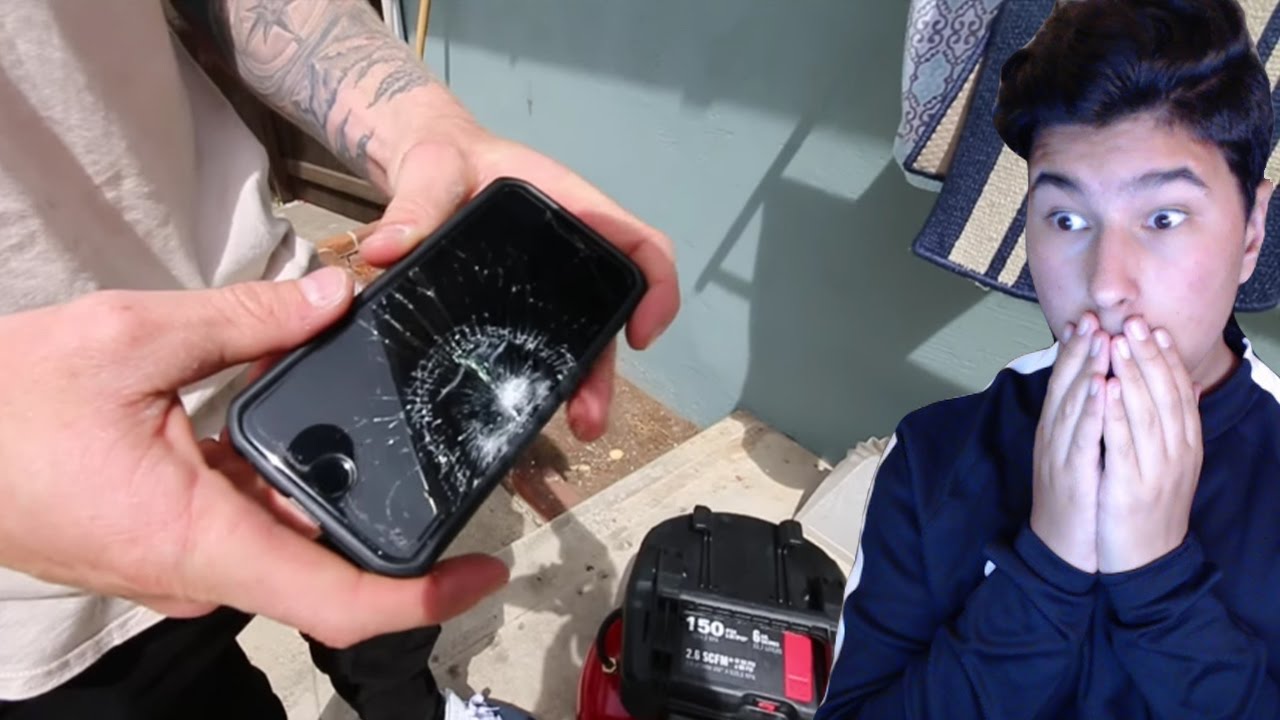 IL DÉTRUIT SON IPHONE AVEC SON HAND SPINNER ! - YouTube