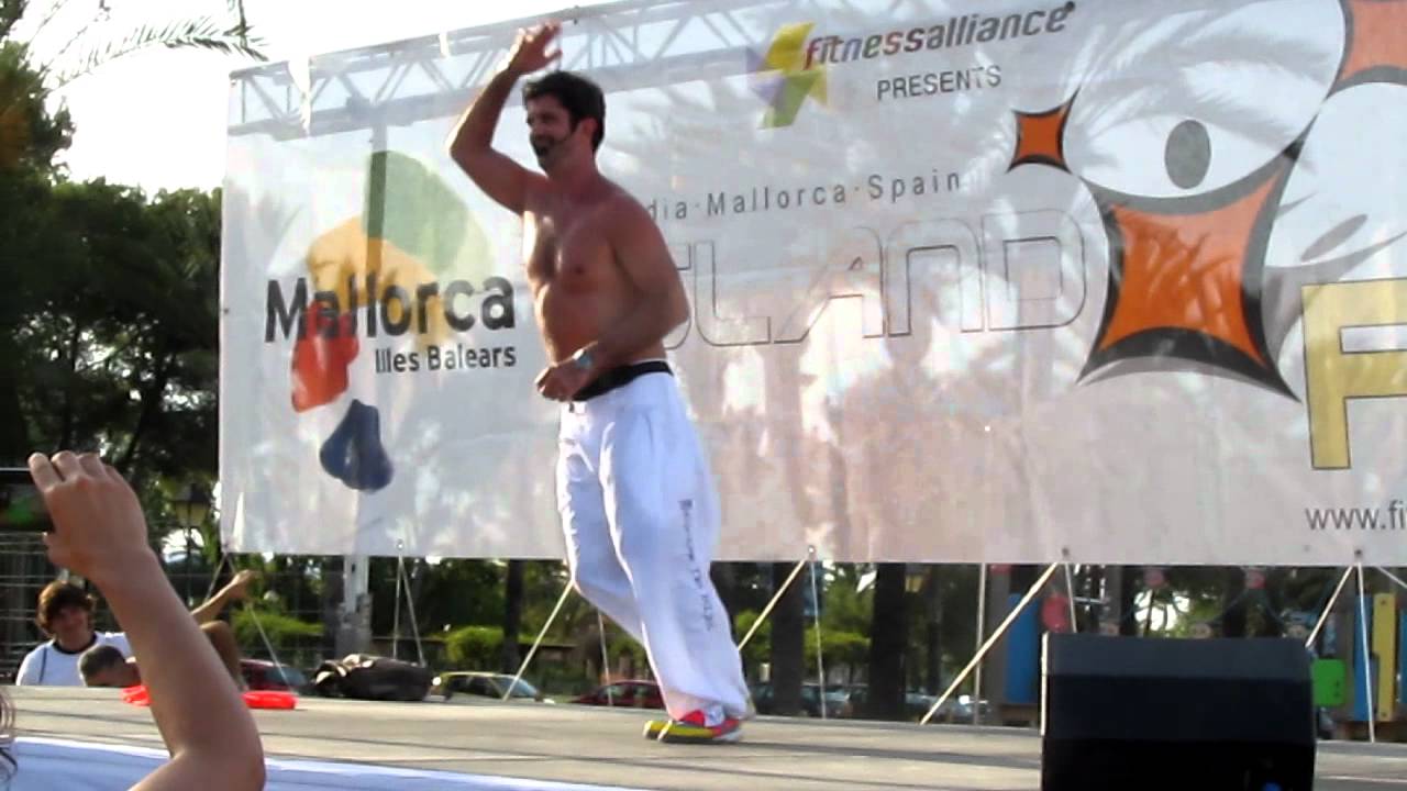 Islandfit 2011 Gil Lopes hilo aerobic - YouTube