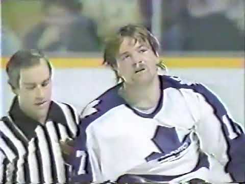 Wendel Clark vs Neil Sheehy - YouTube