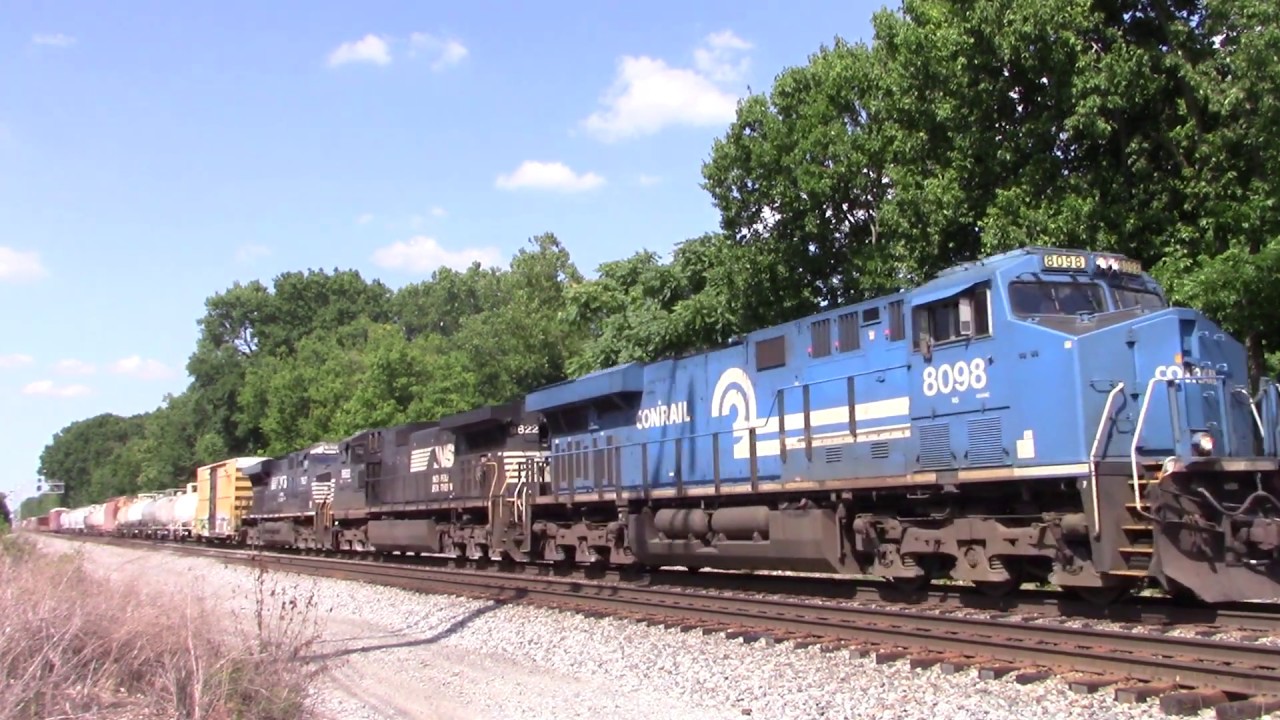 NORFOLK SOUTHERN Conrail GE ES44AC #8098 Heritage Unit Southbound - YouTube