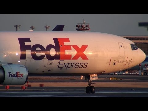 FedEx Express N526FE McDonnell Douglas MD-11F takeoff Narita Airport ...