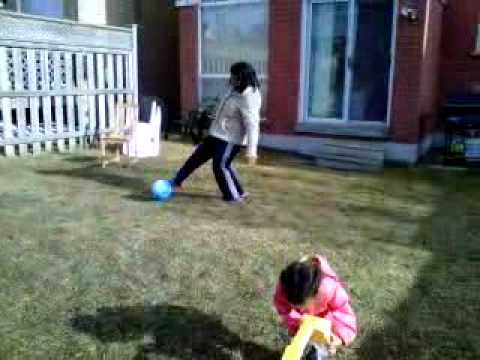 mom and kids.3GP